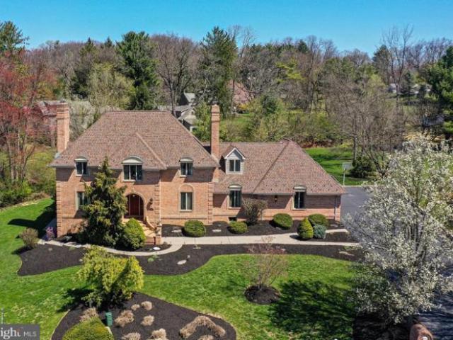3166 Apollo Dr, Bethlehem, PA 18017