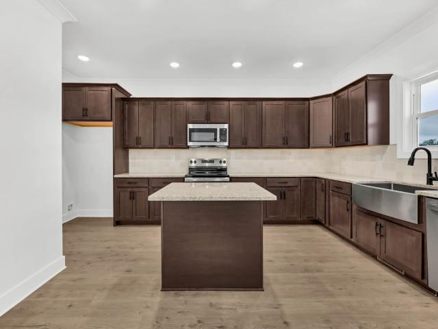 3166 East Old Ashland City Rd