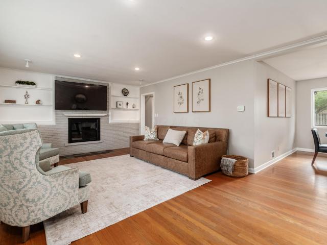 3166 S Dorchester Road