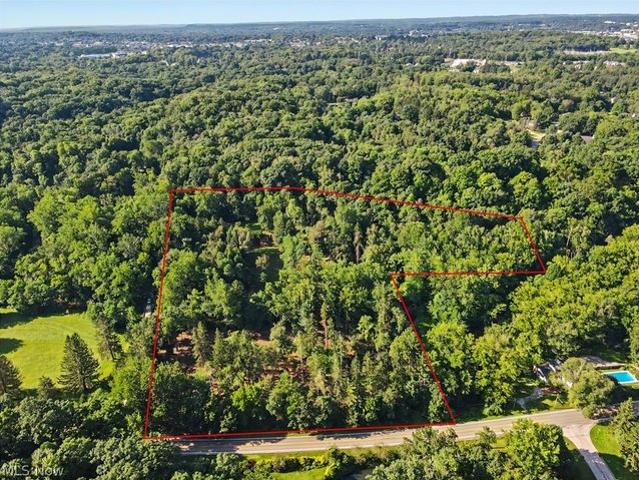 3166 Yellow Creek Rd, Akron, OH 44333