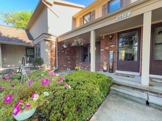 31672 Bear Creek Blvd, Warren, MI 48093