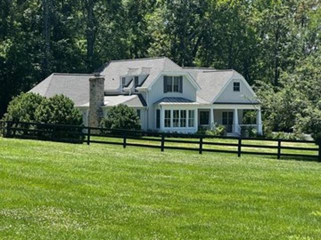 3167 Burrland Ln, The Plains, VA 20198