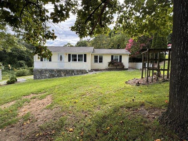3167 Huffman Ln, Roanoke, VA 24014