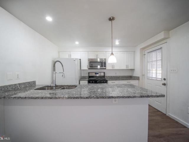 3167 Ryerson