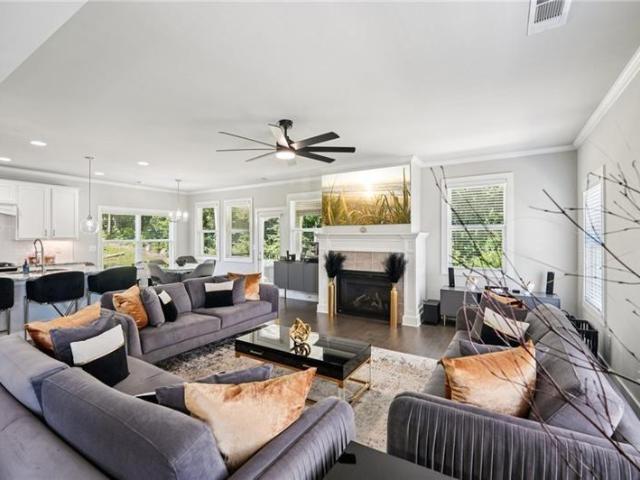 3167 Stonegate Drive SW