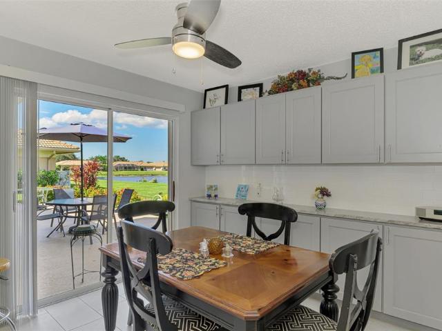 3168 E Village Dr, Venice, FL 34293 | MLS #N6141