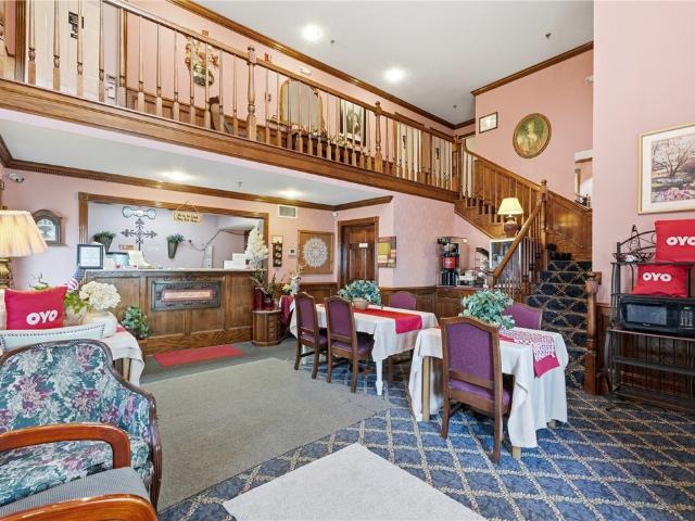 3169 E Van Buren