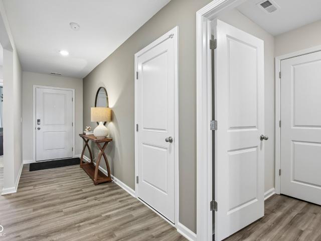 3169 W Vintage Street