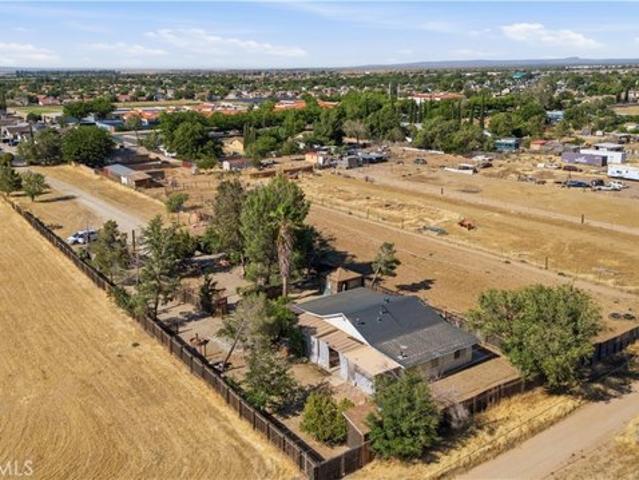 3160 E Avenue R8, Palmdale, CA 93550