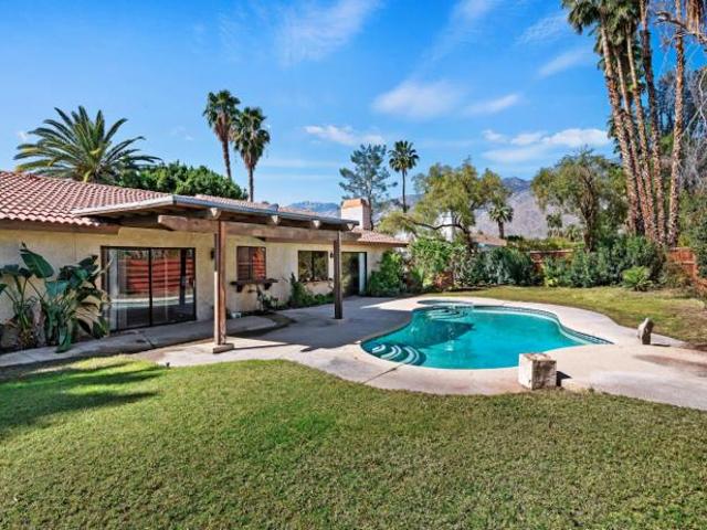3160 E Escoba Dr, Palm Springs, CA 92264
