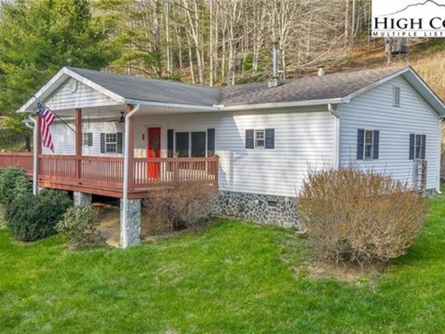3160 Roundabout Rd, Creston, NC 28615