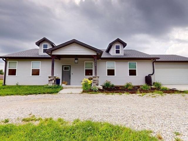 3160 S New York Ave, Sedalia, MO 65301