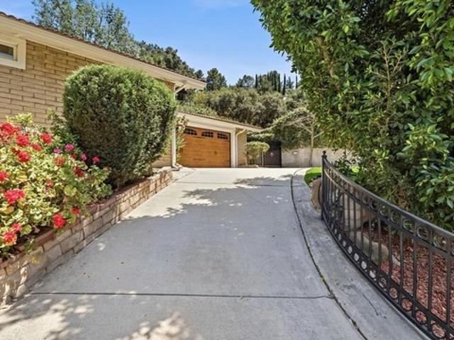 3160 Sepulveda Blvd, Los Angeles, CA 91403