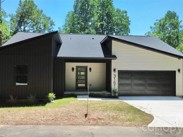 3161 Huffman St, Claremont, NC 28610