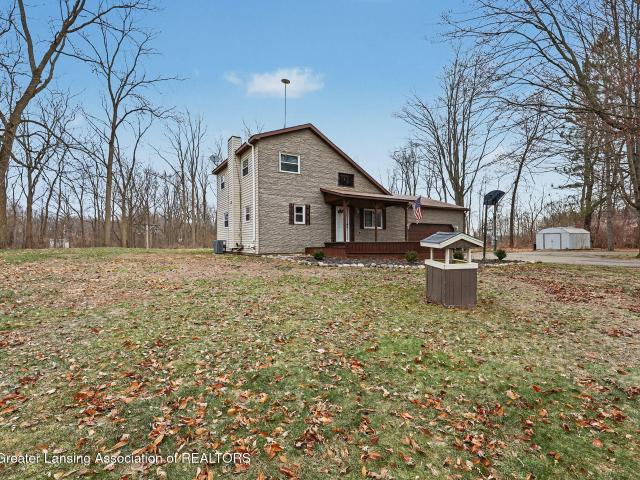 3161 Island Highway