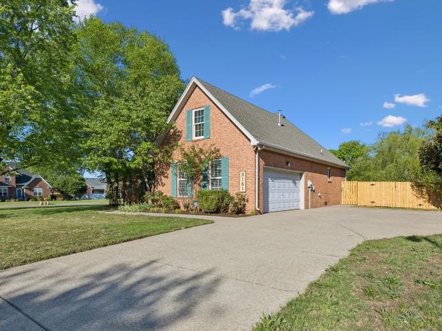 3161 Jenkins Dr