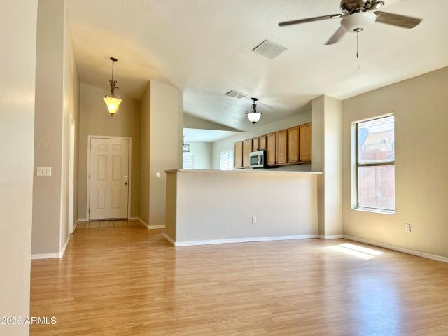 3162 w sunshine butte drive