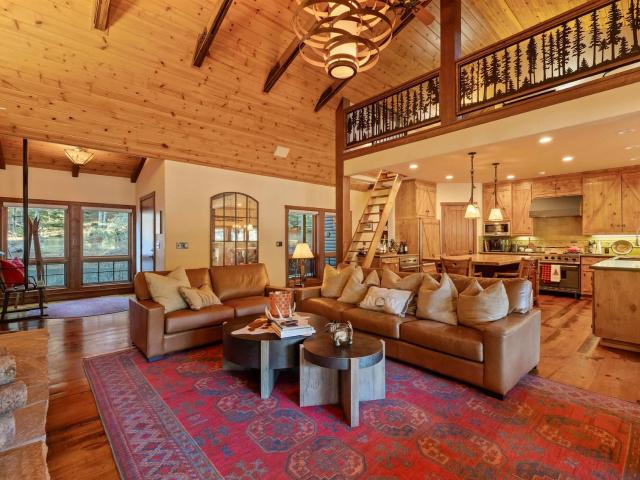 31631 Old Strawberry Rd, Strawberry, CA