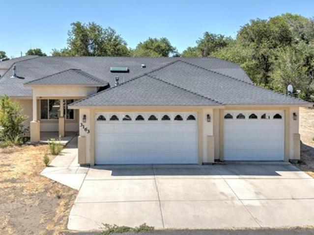 3163 Hannah Calder Ct, Fernley, NV 89408
