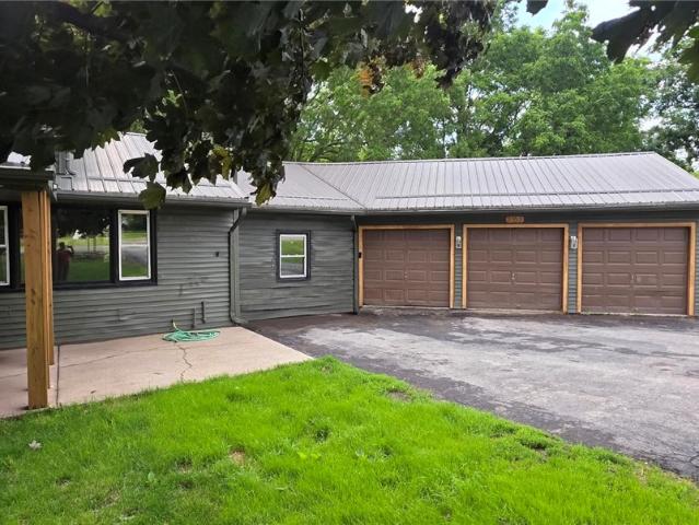 3163 Poplar Hill Road