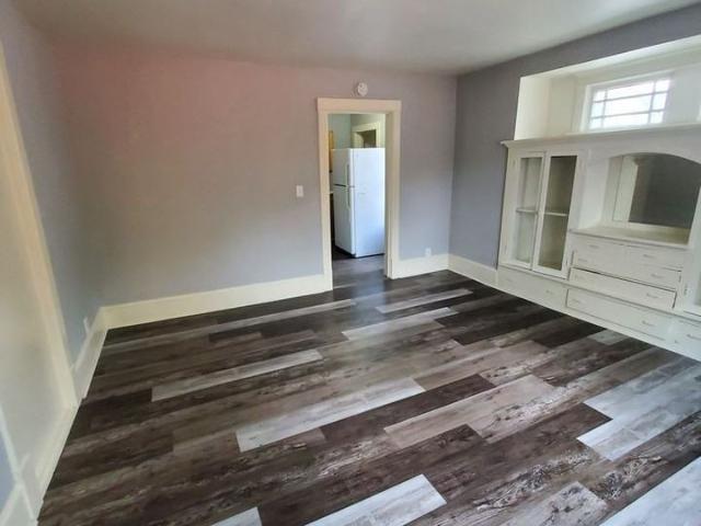 316 320 Maple Ave 6 Unit Studio Apartment for Rent at 316 Maple Ave, Waukesha, WI 53186