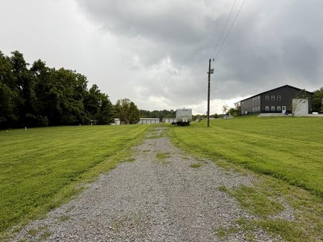316 Campers Aly, Nancy, KY 42544