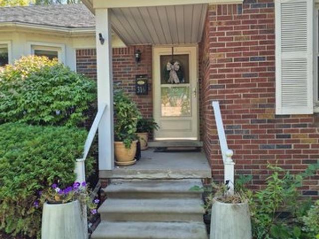 316 Chalfonte Ave, Grosse Pointe Farms, MI 48236
