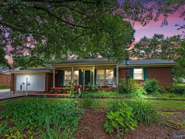 316 Christopher Dr, Athens, AL 35611