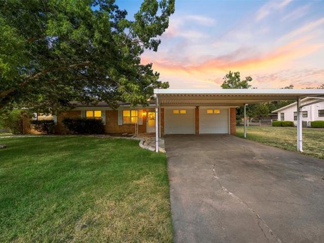 316 Cranbrook Dr, Woodway, TX 76712
