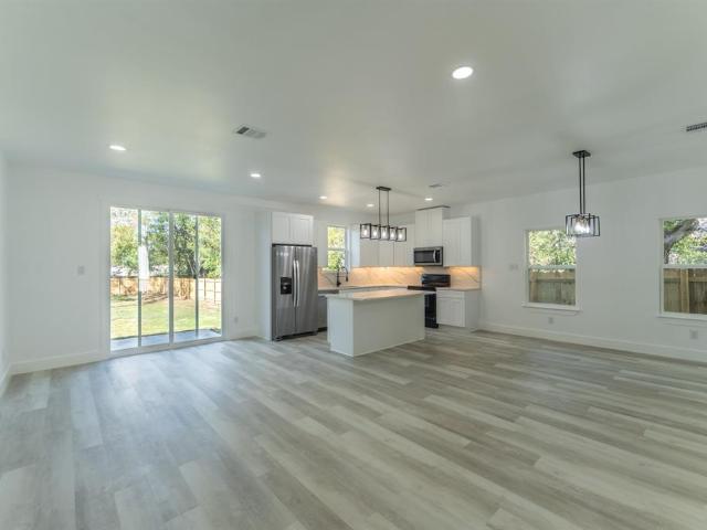 316 Beckham Street W