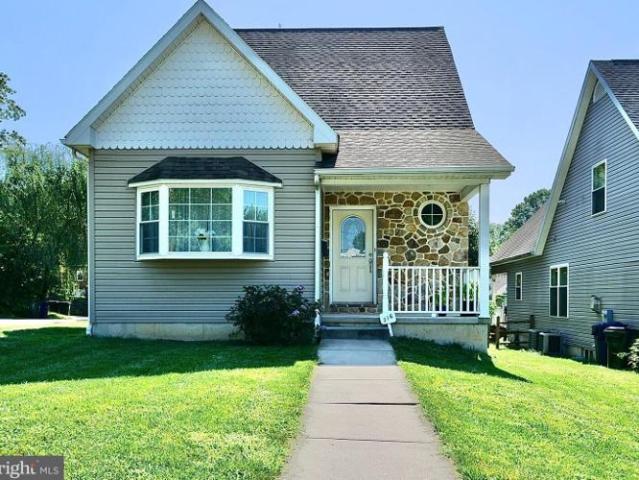 316 Blakeley Rd, Wallingford, PA 19086
