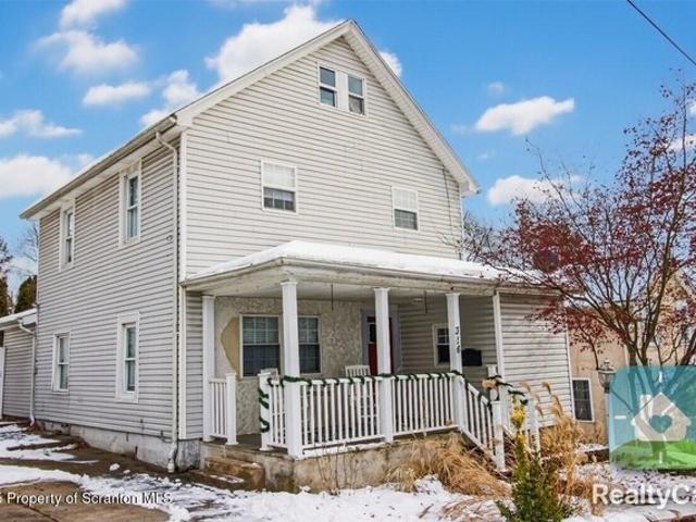 316 Bridge St, Blakely, PA 18452