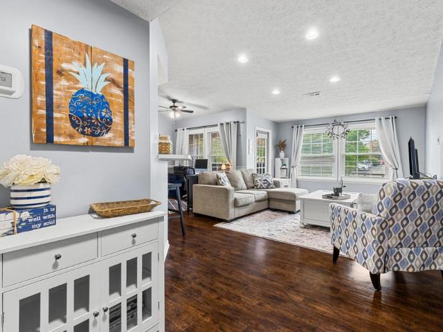 316 Deepwoods Drive