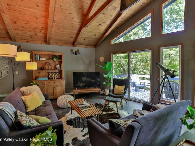 316 Diamond Notch Road