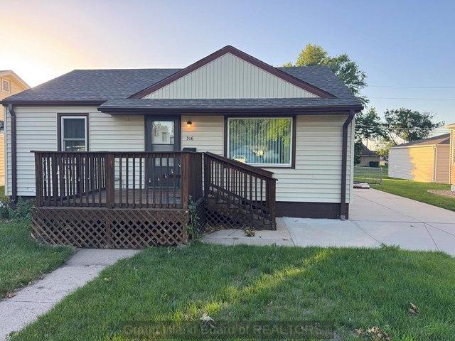 316 E 19th St, Grand Island, NE 68801