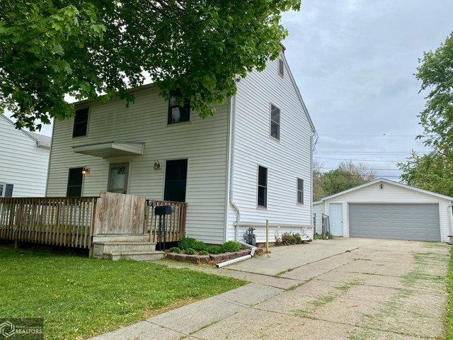 316 E 20th St S, Newton, IA 50208