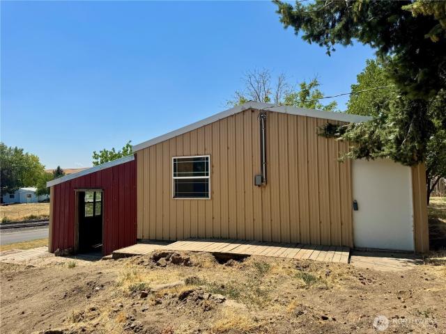 316 E 2nd Street