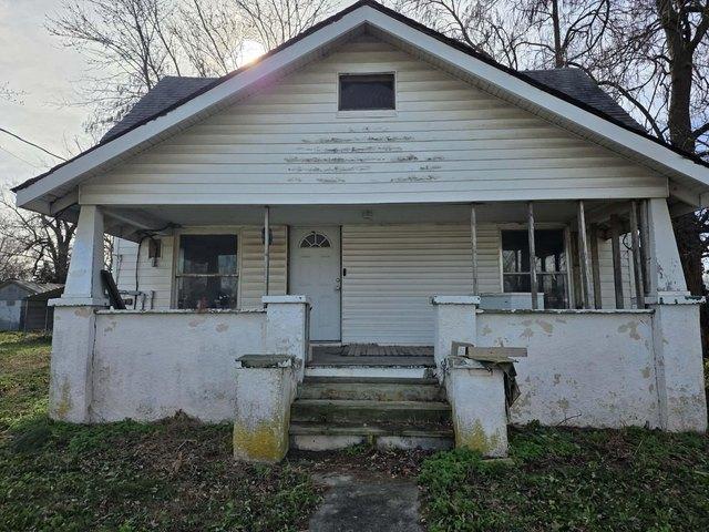 316 E Hurlbut St, Wheaton, MO 64874