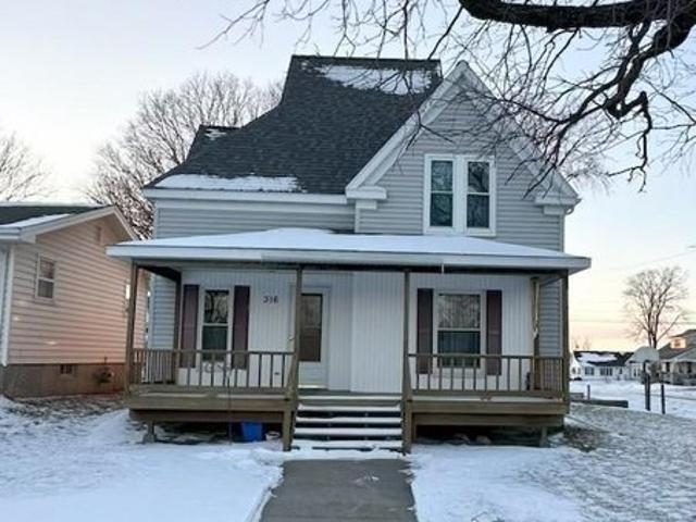 316 Ely St, Walker, IA 52352