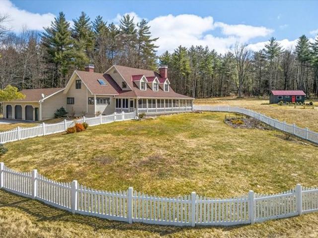 316 Elm Hill Dr, Clarendon, VT 05759
