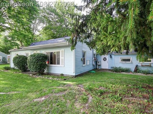 316 Falcon Rd, Blackman Township, MI 49202
