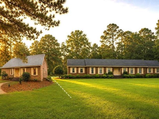 316 First St, Hookerton, NC 28538