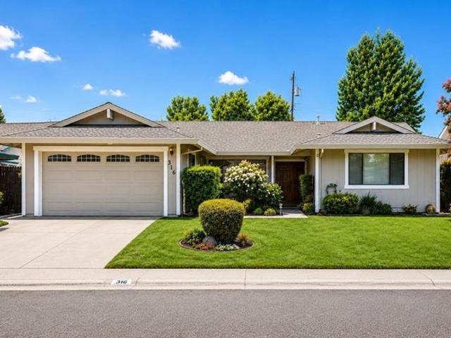 316 James Dr, Roseville, CA 95678