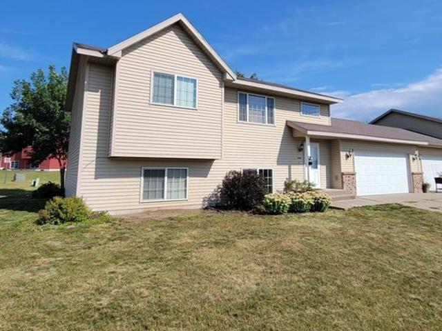 316 Jefferson Ln, Saint Joseph, MN 56374