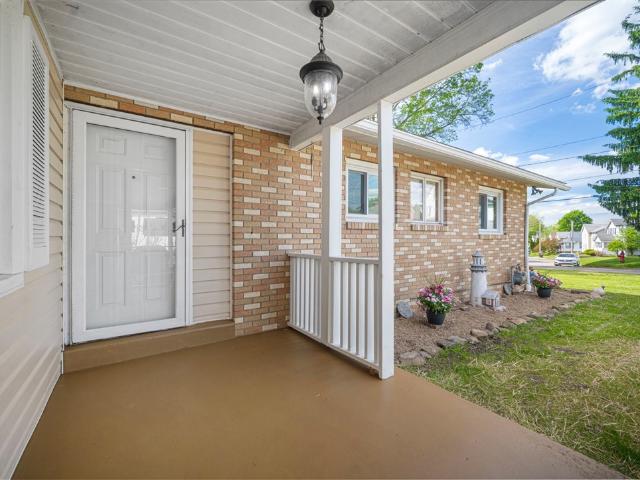 316 Opre Ave