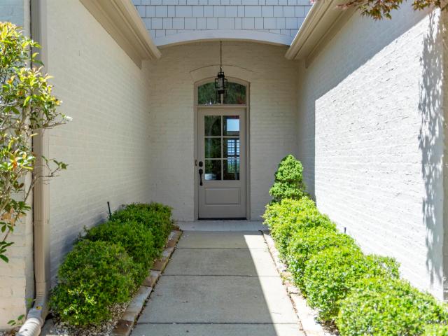 316 Oxford Way