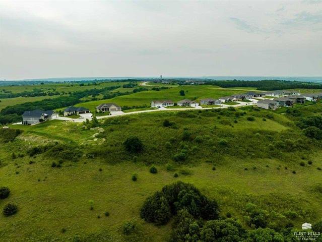 316 Ledgestone Ridge Ct, Manhattan, KS 66503