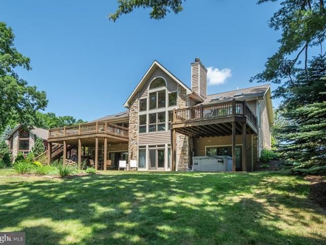 316 Moonrise Dr, Swanton, MD 21561