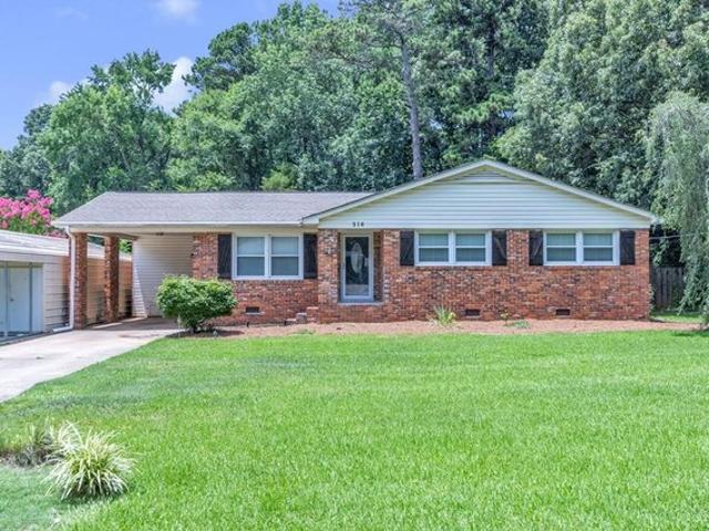 316 Marietta Dr, Greenwood, SC 29646