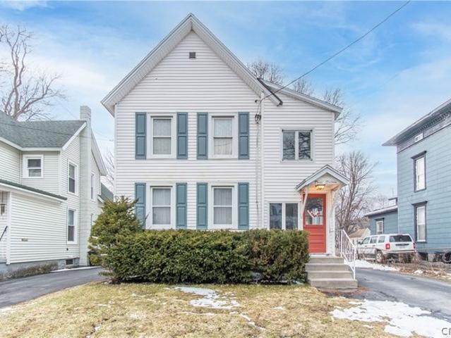 316 Mullin St, Watertown, NY 13601